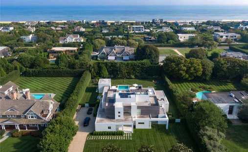 Luxury homes for sale in Bridgehampton, New York | JamesEdition