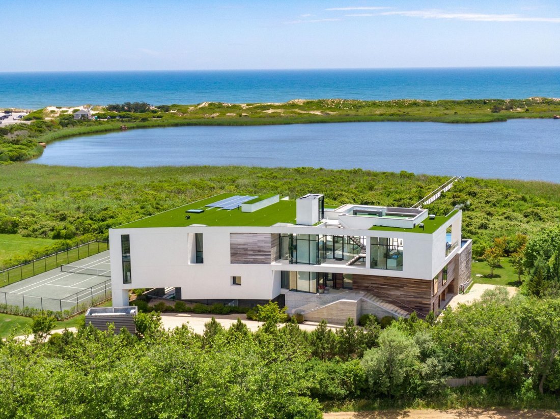 Flying Point Road, Water Mill, Ny In Southampton, New York, United ...