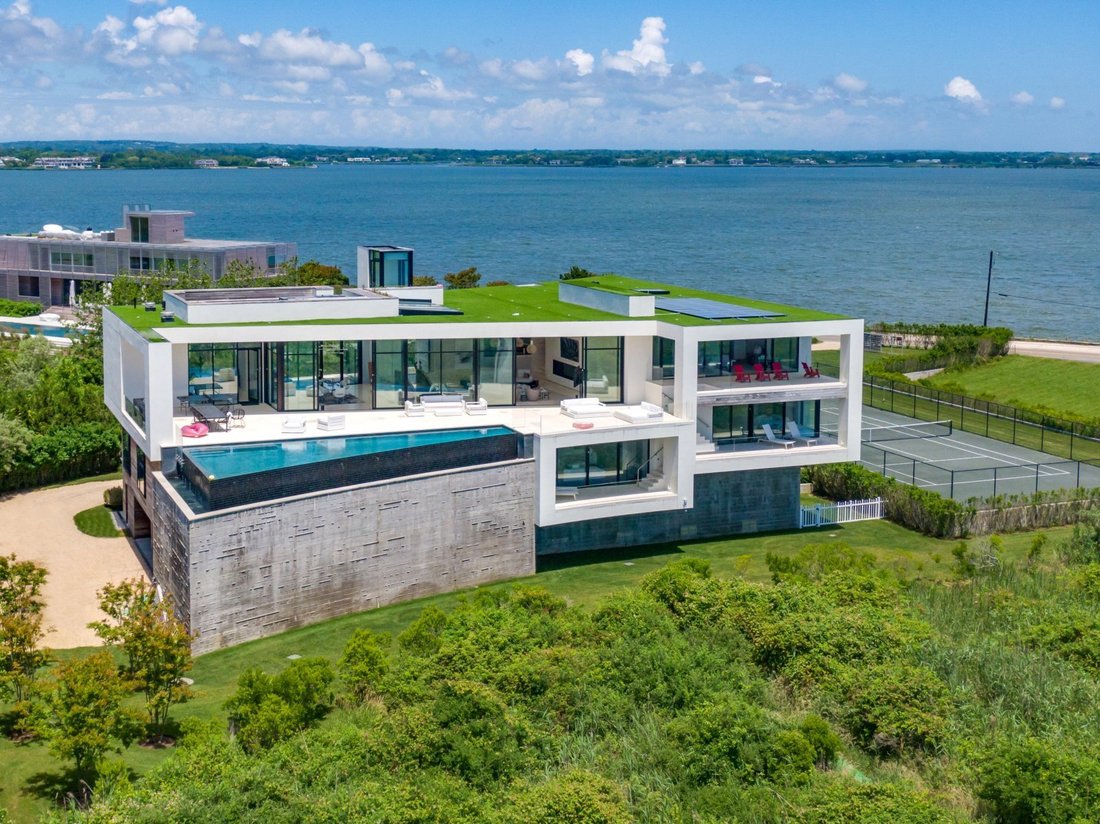 Flying Point Road, Water Mill, Ny In Southampton, New York, United ...