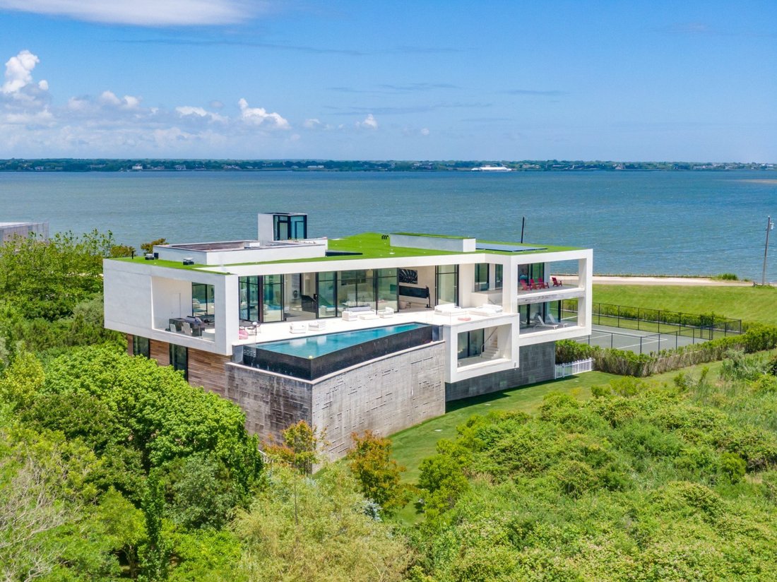 Flying Point Road, Water Mill, Ny In Southampton, New York, United ...