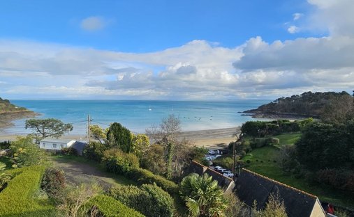 Typical House In Cancale – 16 things to do in Cancale in France – OKZAA