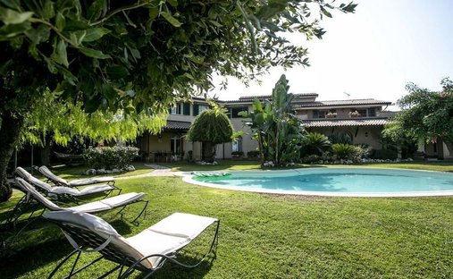 Luxury villas for sale in Calabria, Italy | JamesEdition