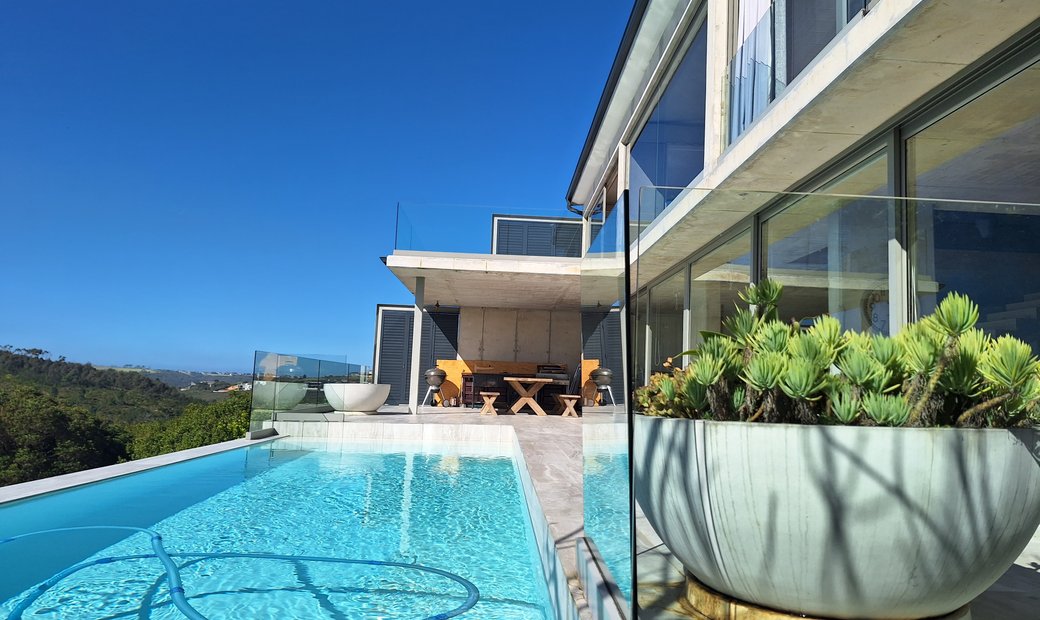 Moderna Casa De 4 Dormitorios Con En George, El Cabo Occidental ...