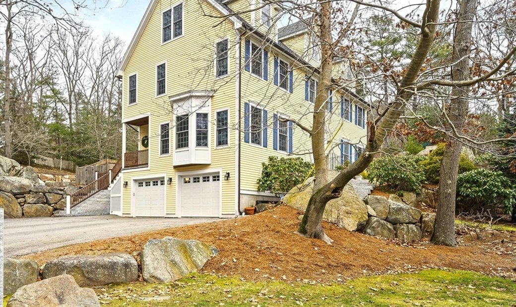 Iconic Colonial In In Manchester By The Sea, Massachusetts, United ...