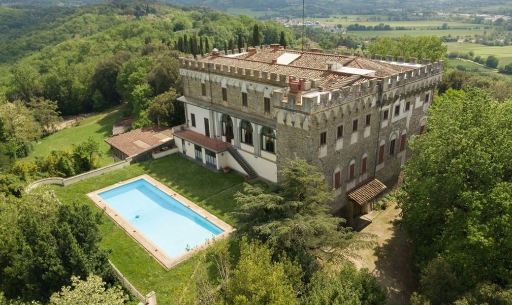 Castello A Reggello In San Clemente, Tuscany, Italy For Sale (12815142)