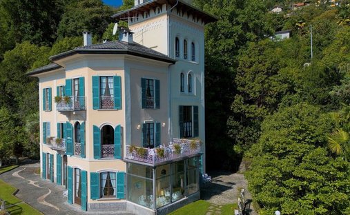 Luxury mansion homes for sale in Cannero Riviera, Piedmont, Italy ...