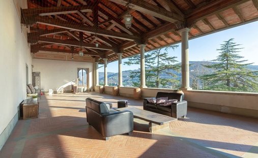 Luxury homes with elevator for sale in Poggio Gherardo, Tuscany, Italy ...