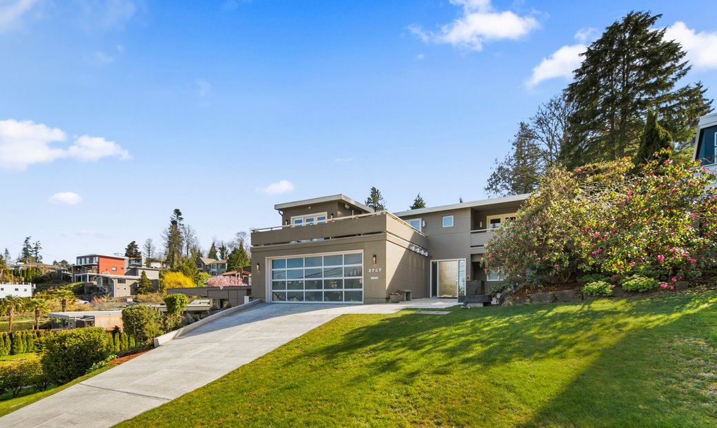 3757 W Commodore Wy, Seattle, Wa 98199 In Seattle, Washington, United ...