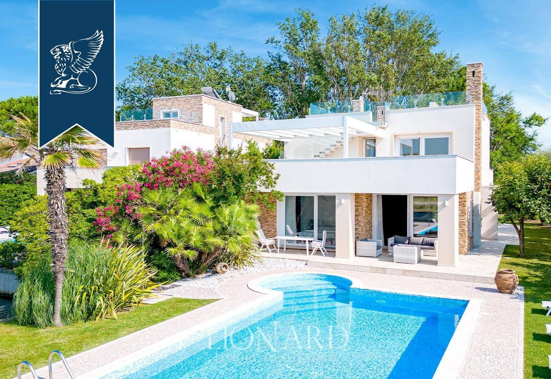 Waterfront Villa On The Idyllic Green Island In Isola Albarella, Veneto ...