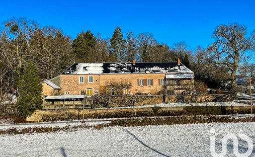 Luxury homes for sale in Moux-en-Morvan, Bourgogne-Franche-Comté ...