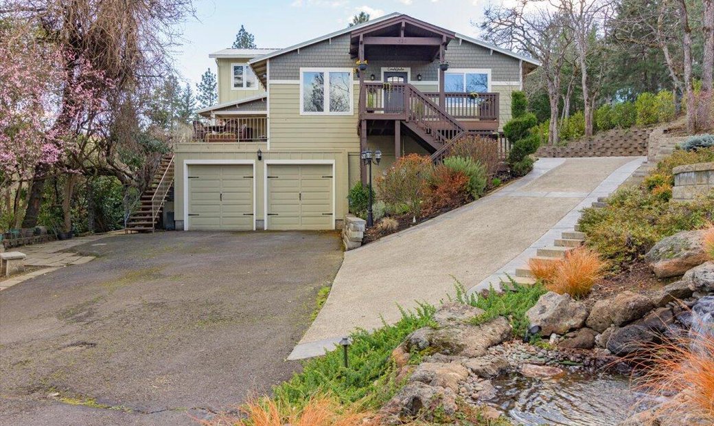 Goditi Tutto Nelle Desiderabili Coachman In Applegate, Oregon, Stati ...
