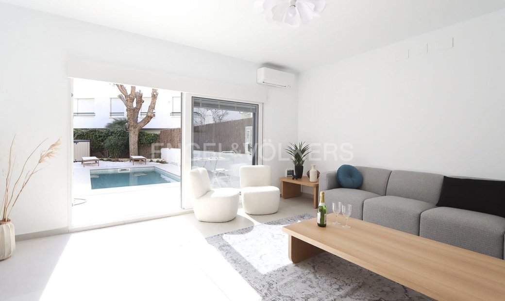 New Remodeled House With A Pool In The Vinyet In Sitges, Catalonia ...