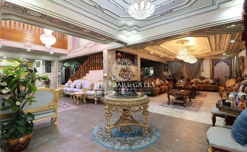 Luxury homes for sale in Onaiza 63, Doha, Doha, Qatar | JamesEdition