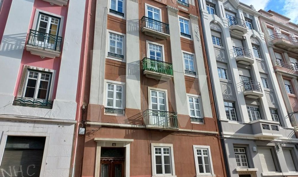 T4 C/ Quintal Bairro Das Colónias In Lisbon, Lisbon, Portugal For Sale ...