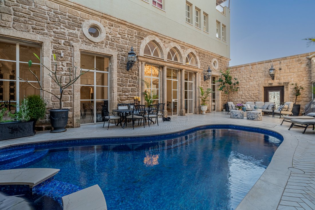 Magnificent Garden Apartment In Old In Tel Aviv Yafo, Tel Aviv District ...