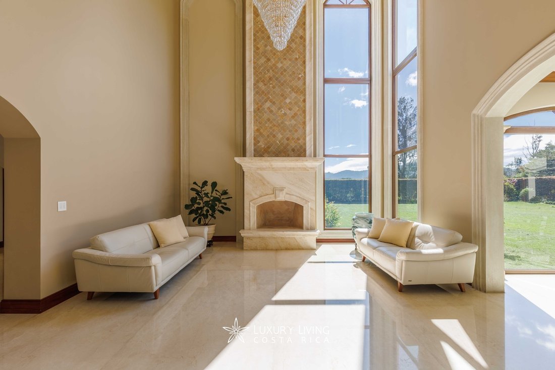 20463 Luxury Home In Monterán With Top Of In San José Province, Costa ...