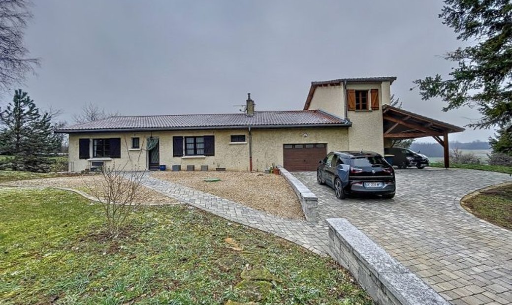 Marcy House In Marcy, Auvergne Rhône Alpes, France For Sale (14010231)