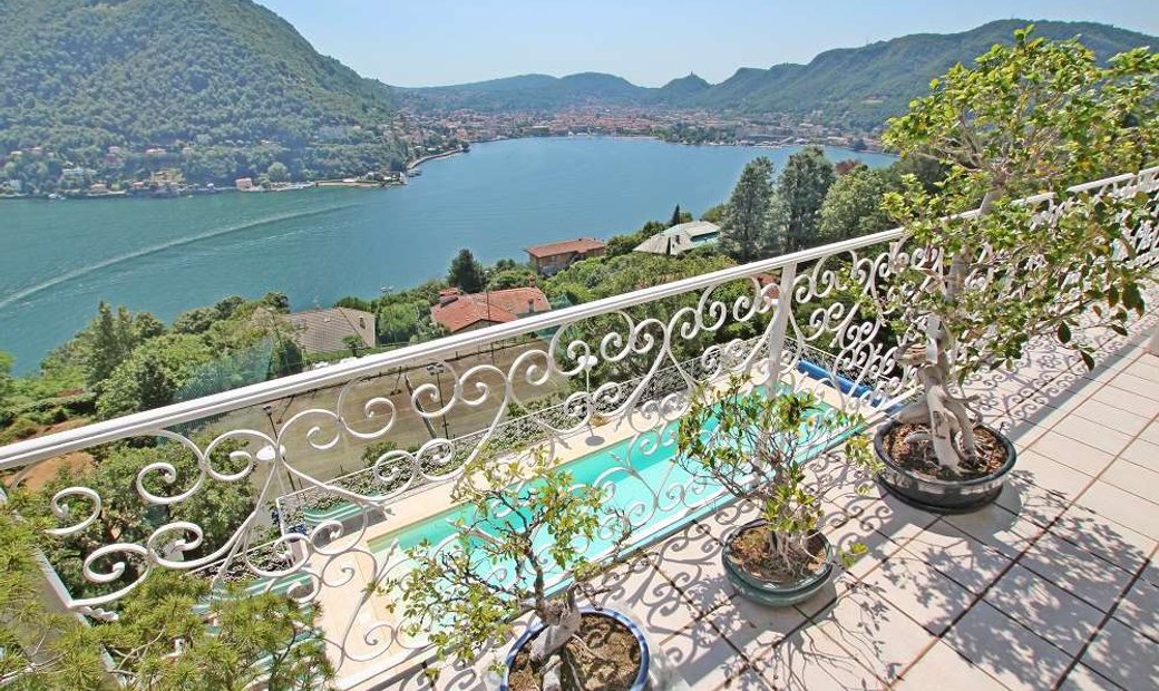 Como Lago Di Como Plurilocale Vía A Cernobbio En Como, Lombardía ...