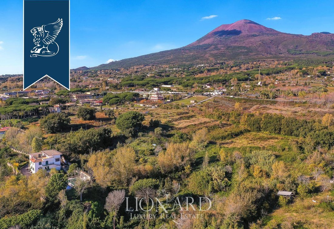 Luxury Villa In A Modern Design With A Pool For In Trecase, Campania ...