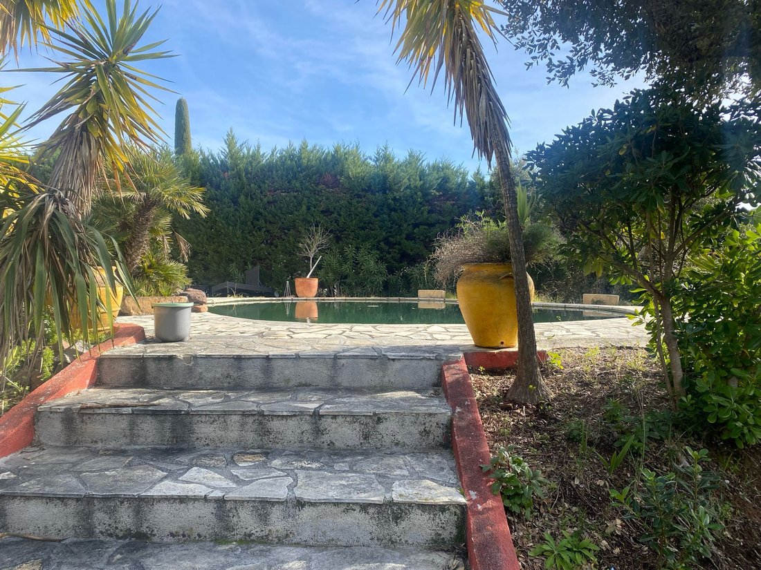 Bastide Splendide Avec Vue In Saint Raphaël, Provence Alpes Côte D'azur, France For Sale (14015108)