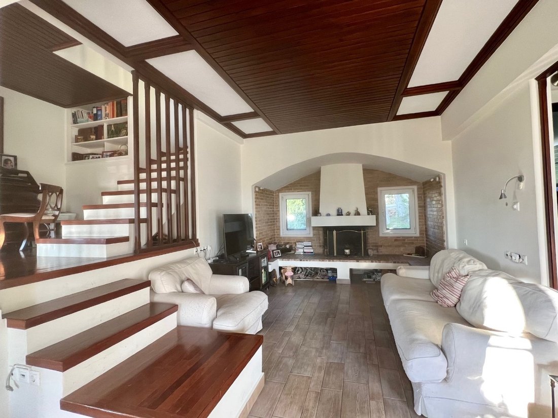 Magnificent Estate With Three Residences In Neo Heraklion In Athens ...