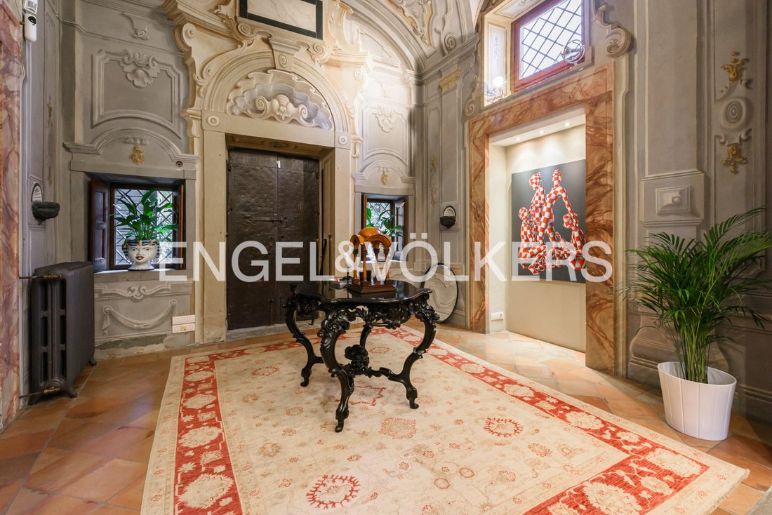 Portion Of A Villa In Settignano In Florence, Tuscany, Italy For Sale ...