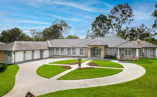 Luxury homes for sale in Highvale, Queensland, Australia | JamesEdition