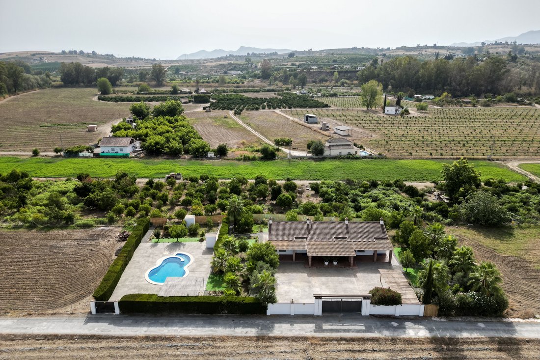 Villa In Coín, Andalusia, Spain For Sale (13168076)