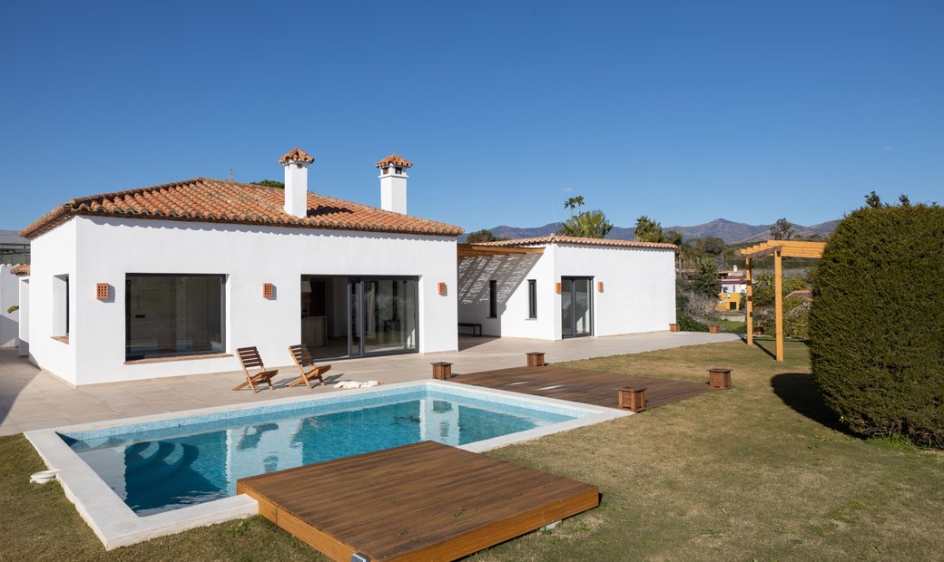 Villa In Estepona, Andalusia, Spain For Sale (12589896)