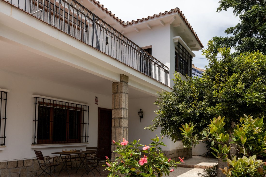 Chalet In Málaga, Andalusia, Spain For Sale (12940896)