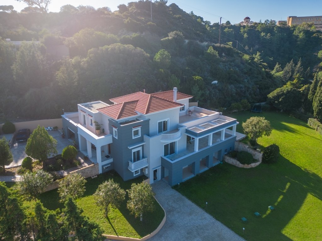 Luxurious Oasis In Rhodes, Decentralized Administration Of The Aegean ...