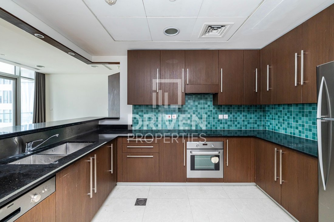 Vacant Apt And Huge Layout With Difc View In Dubai, Dubai, United Arab ...