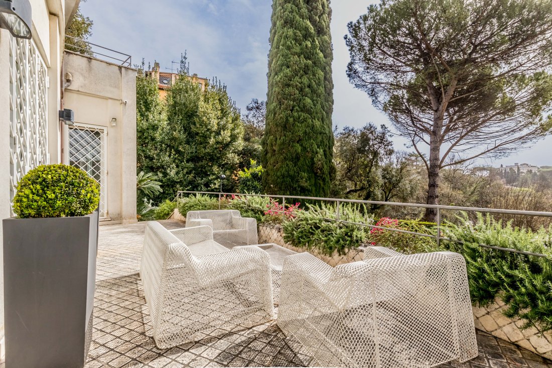 Luxurious Villa With Garden And Swimming Pool, Rome, In Rome, Lazio ...