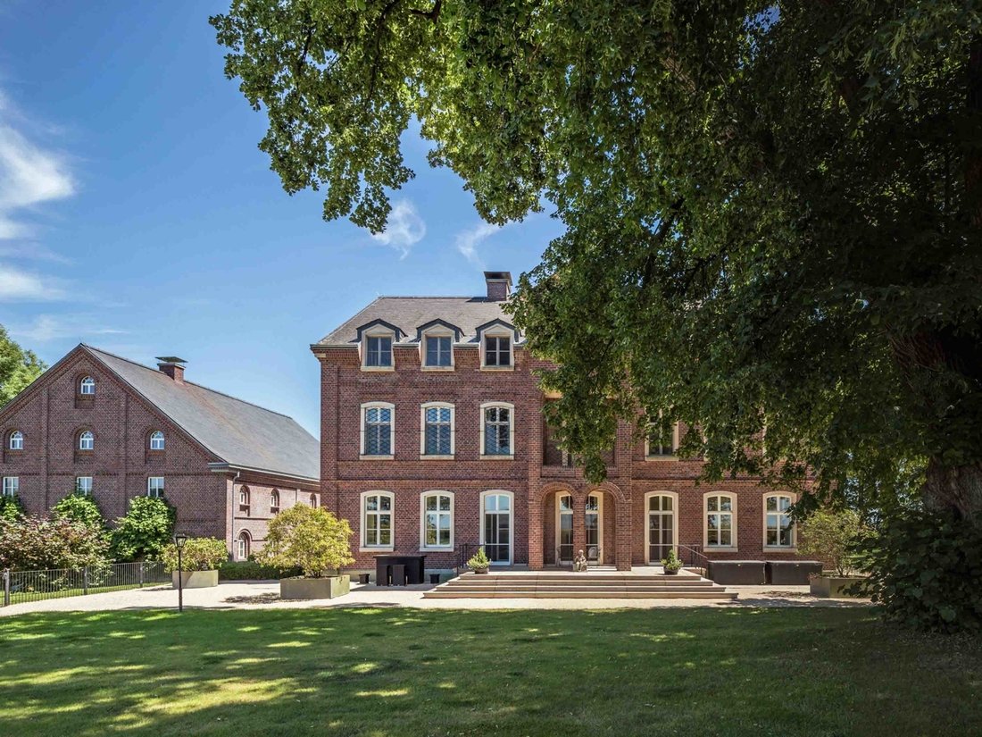 Represent Or Reside? In Soest, North Rhine Westphalia, Germany For Sale ...