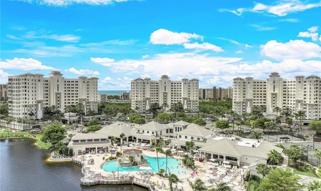 Elegant Naples Condo With In Bonita Springs, Florida, United States For ...