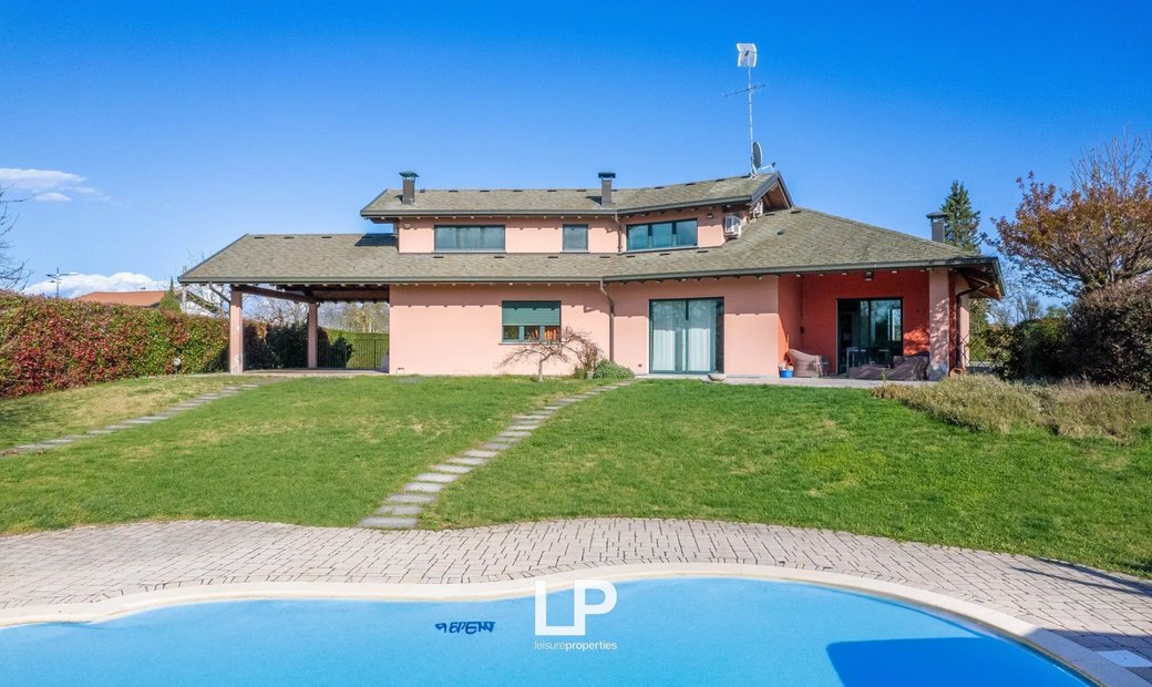 Villa Gattico In Veruno, Piedmont, Italy For Sale (14079283)
