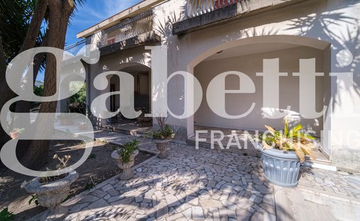 Luxury homes for sale in Reggio Calabria, Calabria, Italy | JamesEdition