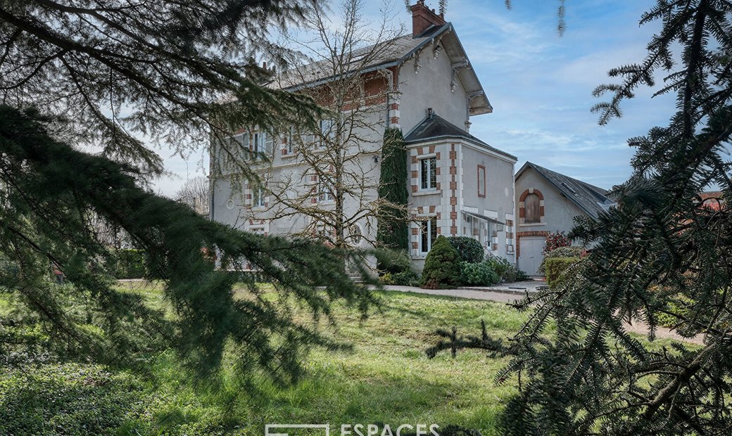 Picturesque Building On The Edge Of In Combleux, Centre Val De Loire ...