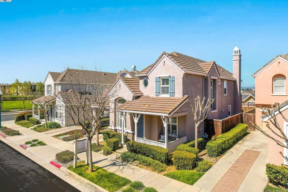 1005 Wayne Way In San Mateo, California, United States For Sale (14087696)