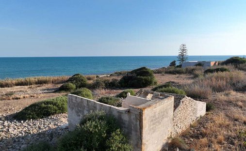 Luxury waterfront houses for sale in Marina di Modica, Sicily, Italy ...