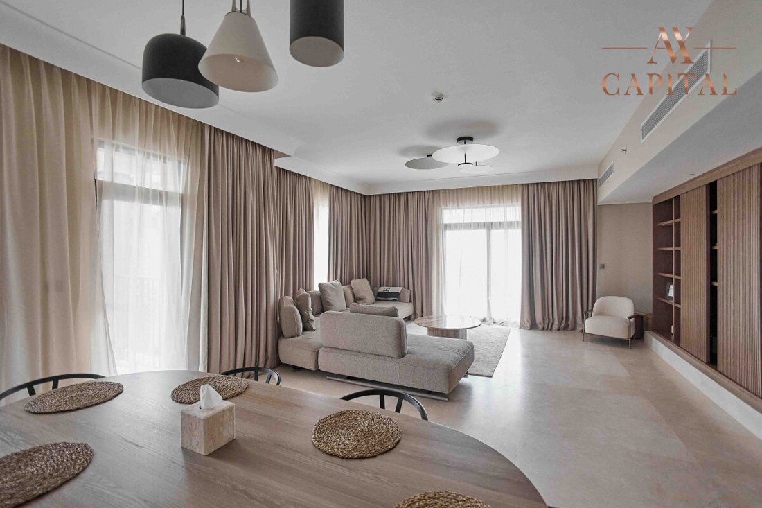Upgraded 4 Bedroom | Panoramic Windows | In Dubai, Dubai, United Arab ...
