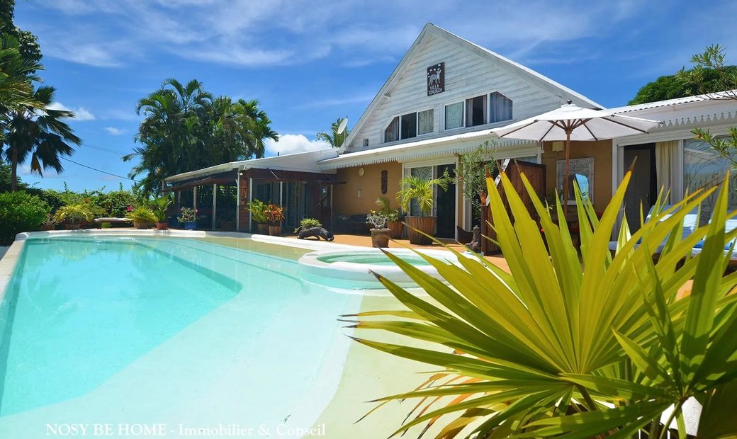 Exquisite Creole Villa Near Beach And Golf Course In Ambaro, Diana ...