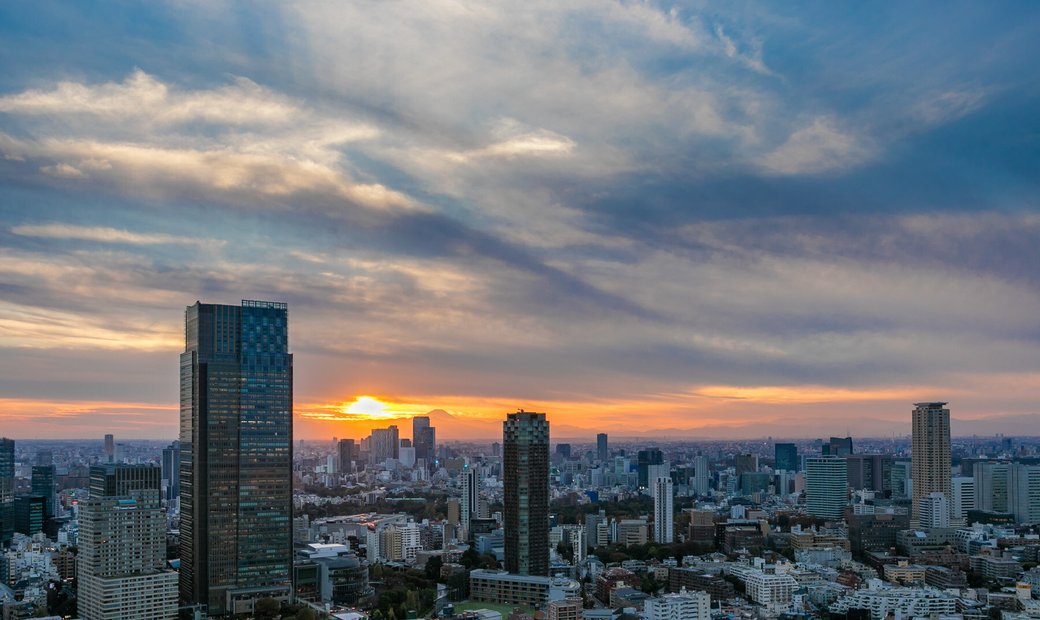 Residencia Akasaka Tower En Lo Alto De La Colina En Minato, Tokio ...
