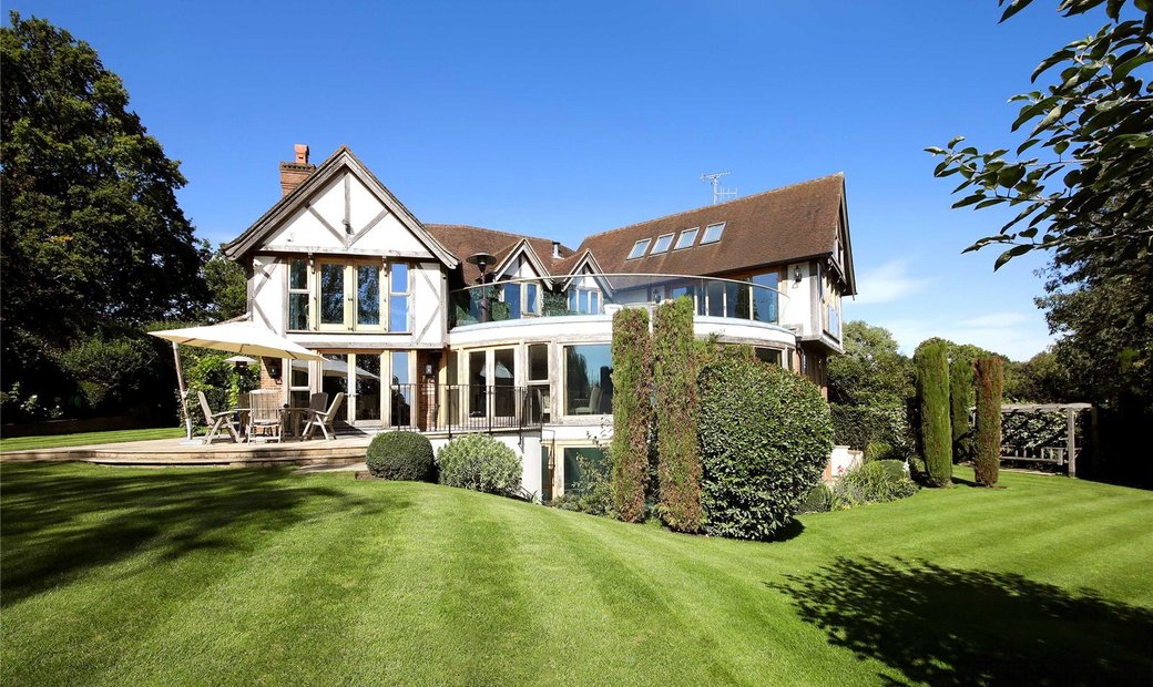 Harpsden Way, Henley On Thames, In Henley On Thames, England, United ...
