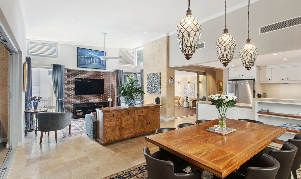 Bespoke Single Level Riverstone Luxury In Floreat, Western Australia ...