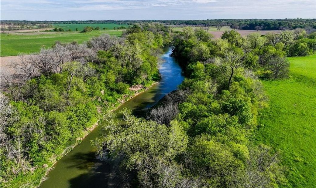 2 Bedrooms Farm/Ranch In Salado, Texas, United States For Sale (14120291)