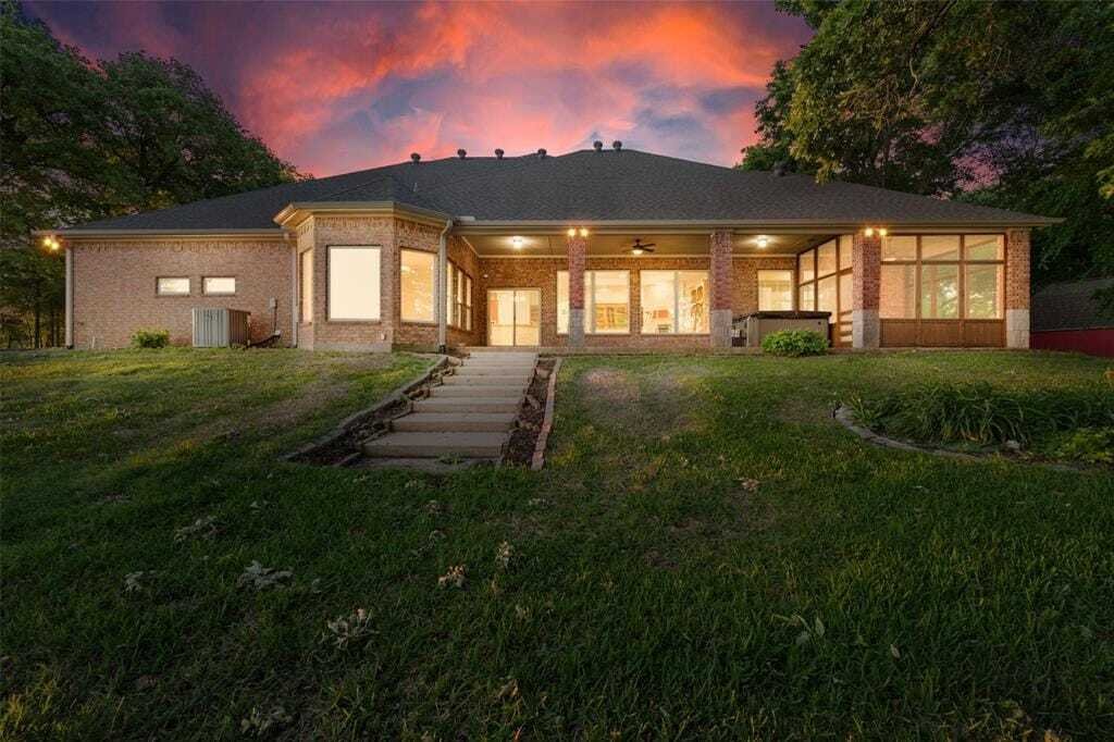 Lake Home On Three Acres Of Pristine Land In Streetman, Texas, United ...