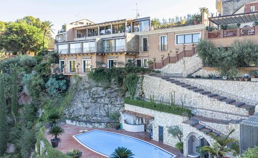 Luxury houses for sale in Taormina, Sicily, Italy | JamesEdition