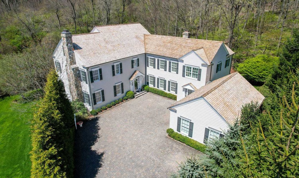 Colonial Charm On Sprawling One Acre In New Canaan, Connecticut, United ...