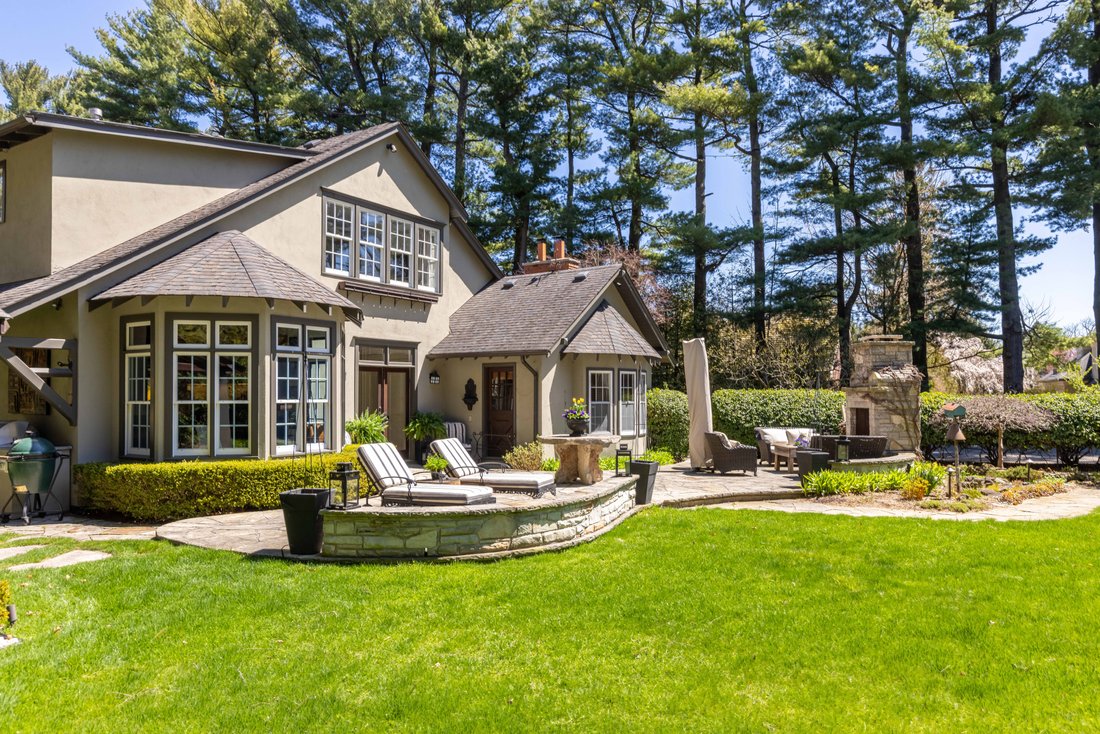 Nestled At The End Of A Private Laneway On .996 In Oakville, Ontario ...